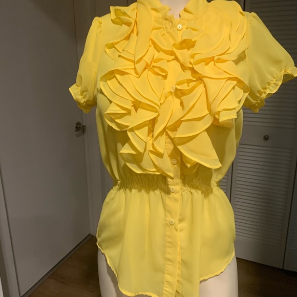 Romeo & Juliet Couture | Tops | Yellow Sheer Ruffle Blouse | Poshmark
